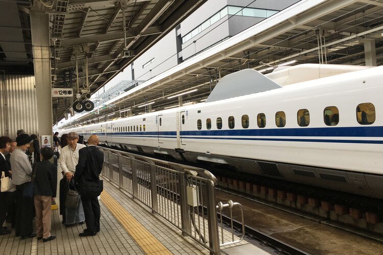Japan Shinkansen Guide: How to Ride It for an Easy Trip