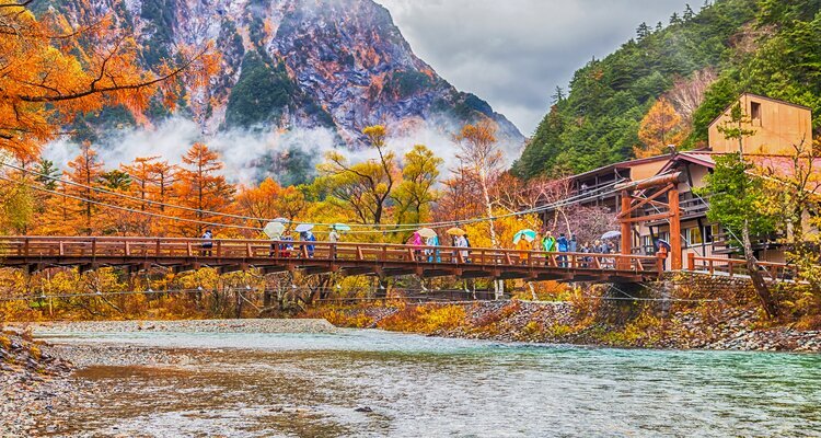 Hiking in Japan: 12 Best Easy and Scenic Hiking Routes