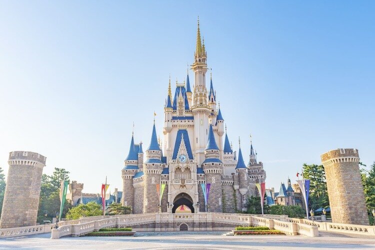 10 Best Attractions in Tokyo Disneyland [Ultimate Guide]