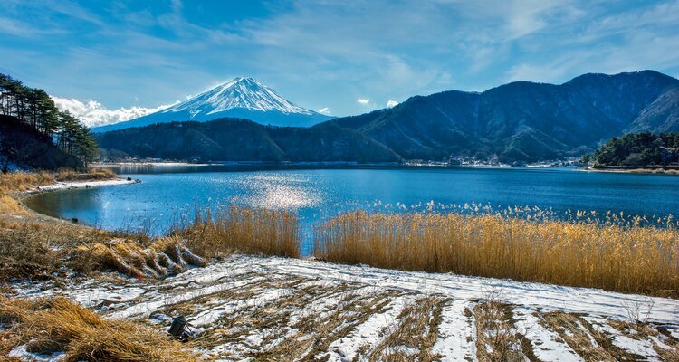 Hiking in Japan: 12 Best Easy and Scenic Hiking Routes