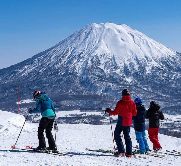 14-Day Japan Highlights Tour with Skiing in Hokkaido