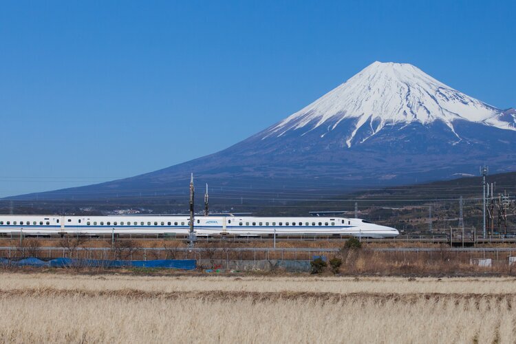 Japan Shinkansen Guide: How to Ride It for an Easy Trip